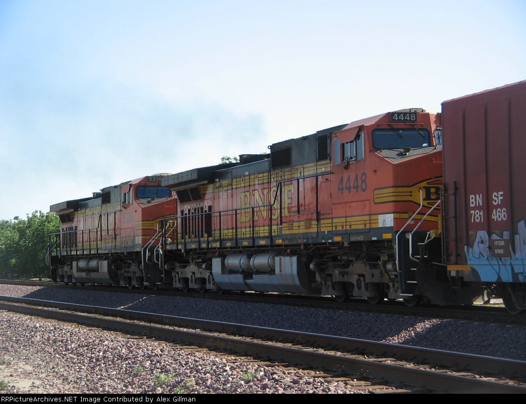 BNSF 4448 Westbound